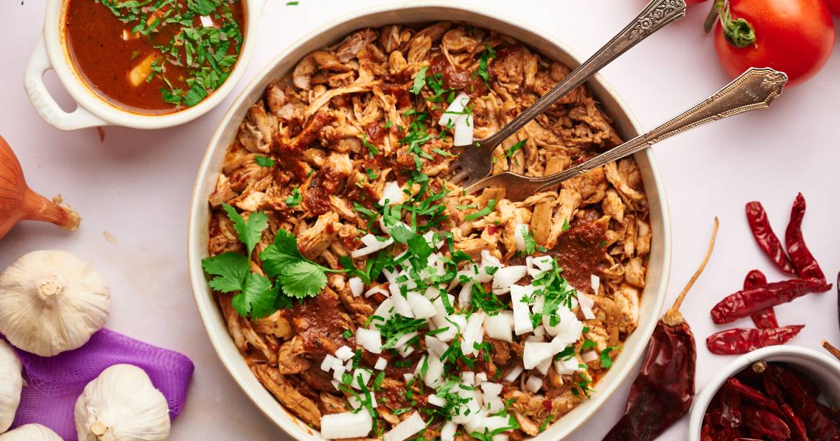 Chicken Birria (Birria de Pollo) - Slender Kitchen