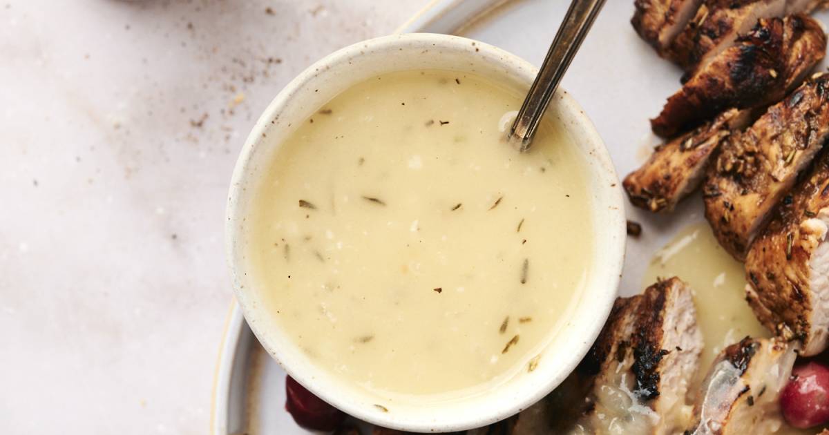 How To Make Gravy Without Drippings - Slender Kitchen