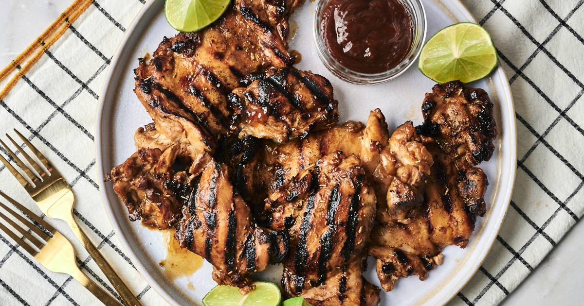 Best Grilled Chicken Thighs - Slender Kitchen