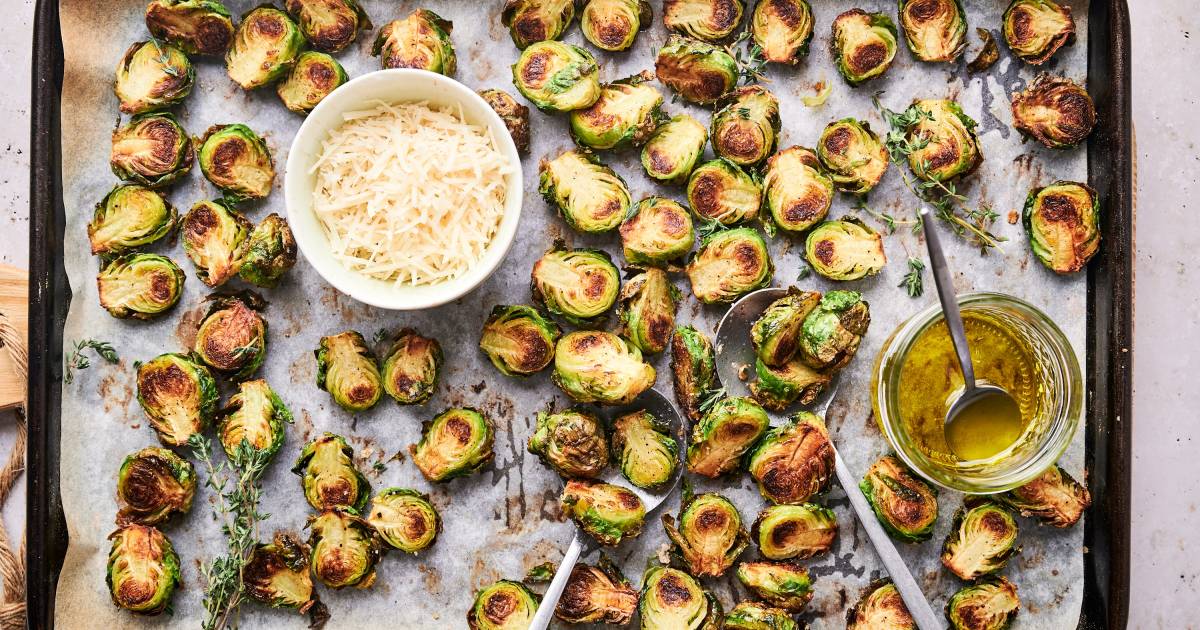 Roasted Brussel Sprouts (Foolproof Recipe!)- Slender Kitchen