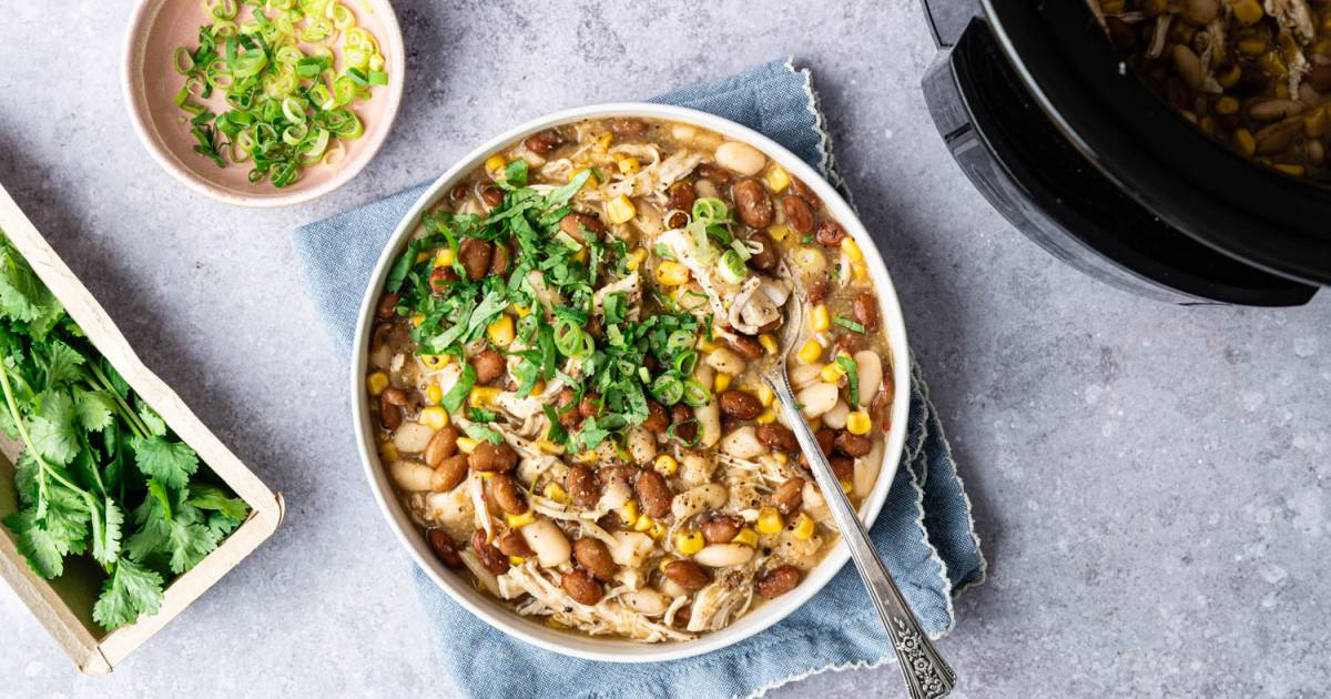 Easy White Chicken Chili - Slender Kitchen