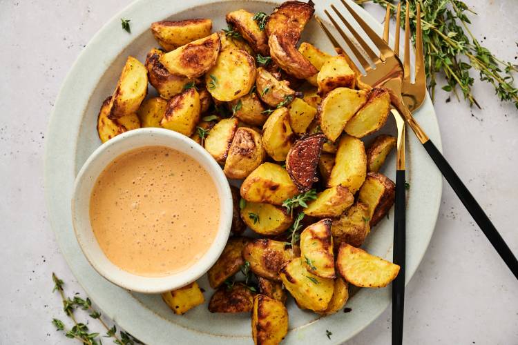 Easy Roasted Potatoes (3 Ingredients!)- Slender Kitchen