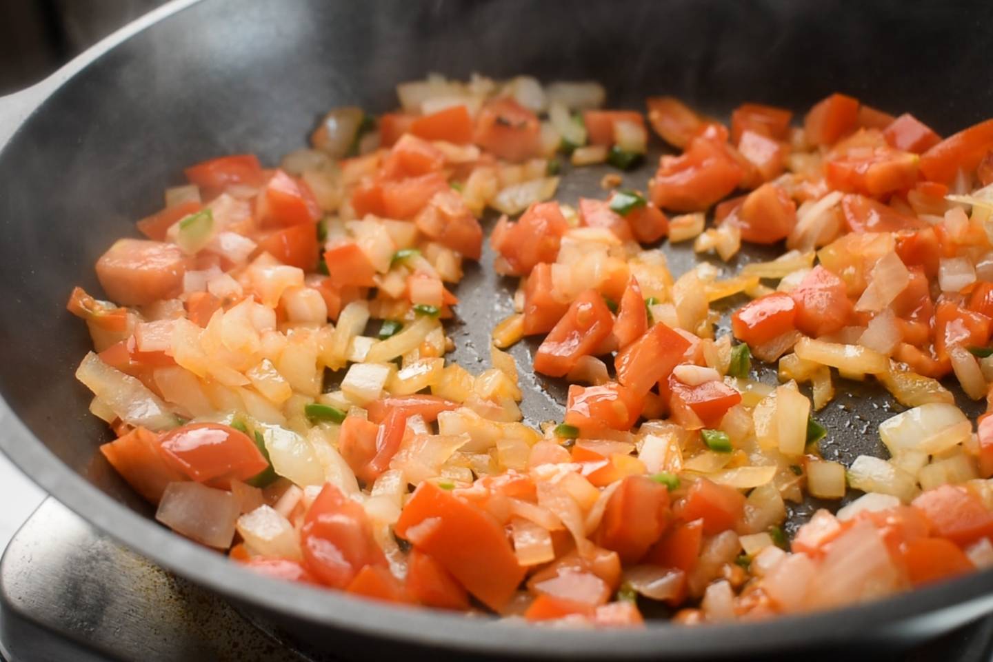 Huevos a la Mexicana (Mexican Scrambled Eggs) - Slender Kitchen