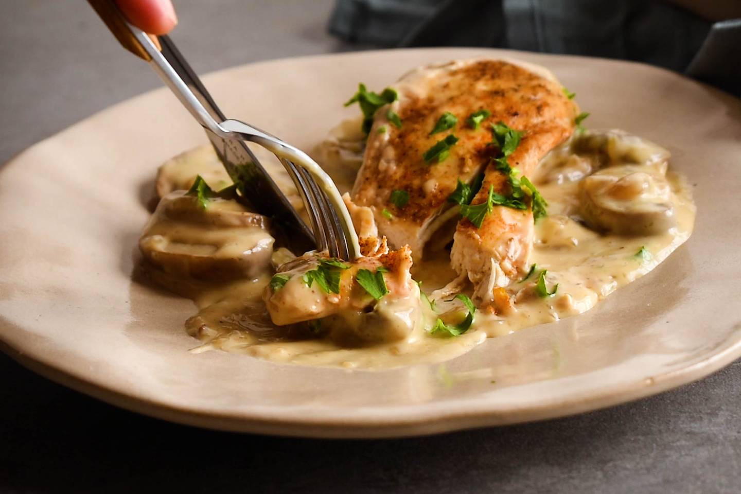 Slow Cooker Chicken Marsala - Slender Kitchen